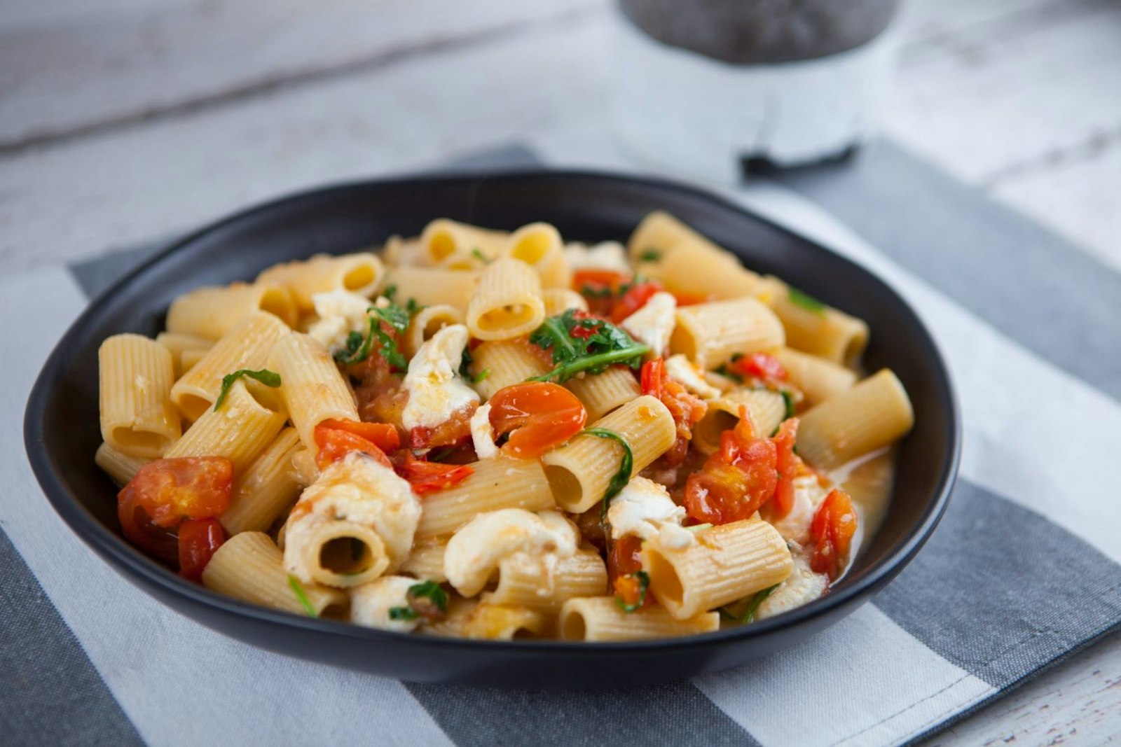 Rigatoni with Cherry Tomatoes, Rocket & Buffalo Mozzarella - San Remo
